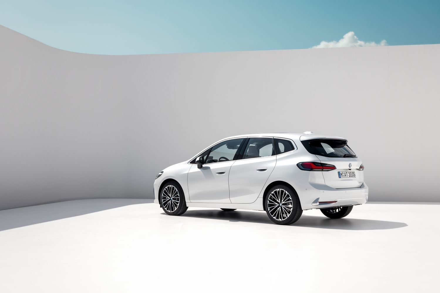 BMW 2 Series Active Tourer (U06) 225e (245 Hp) Plug-in Hybrid xDrive Steptronic